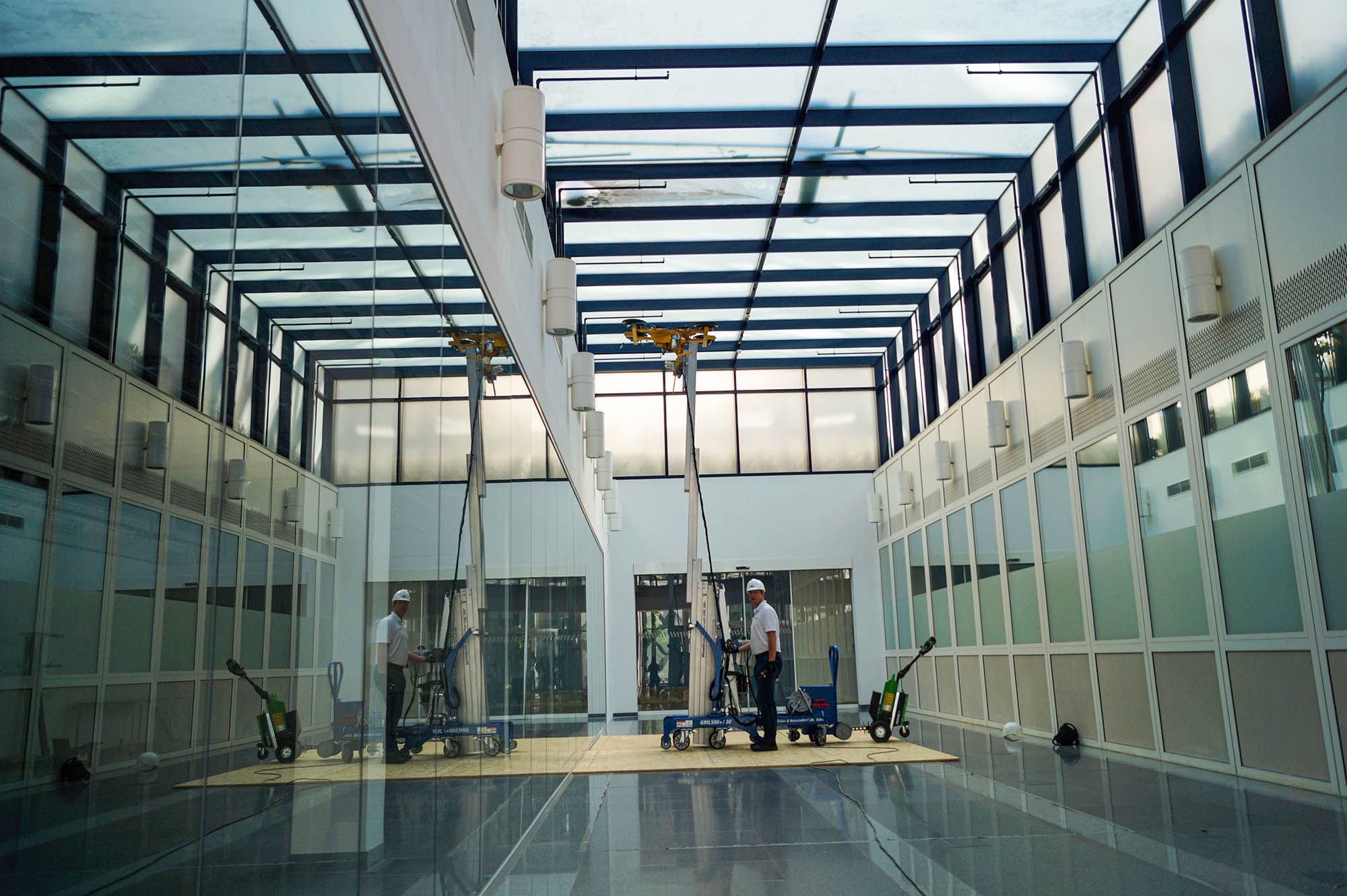 GML800+ Glass and Material Lift – Norbert Wienold GmbH