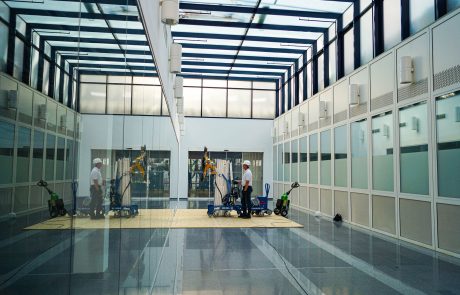 GML800+ Glass and Material Lift – Norbert Wienold GmbH