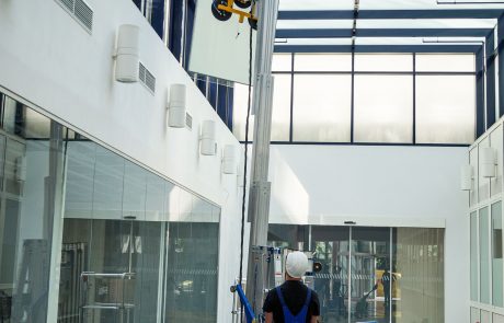 GML800+ Glass and Material Lift – Norbert Wienold GmbH